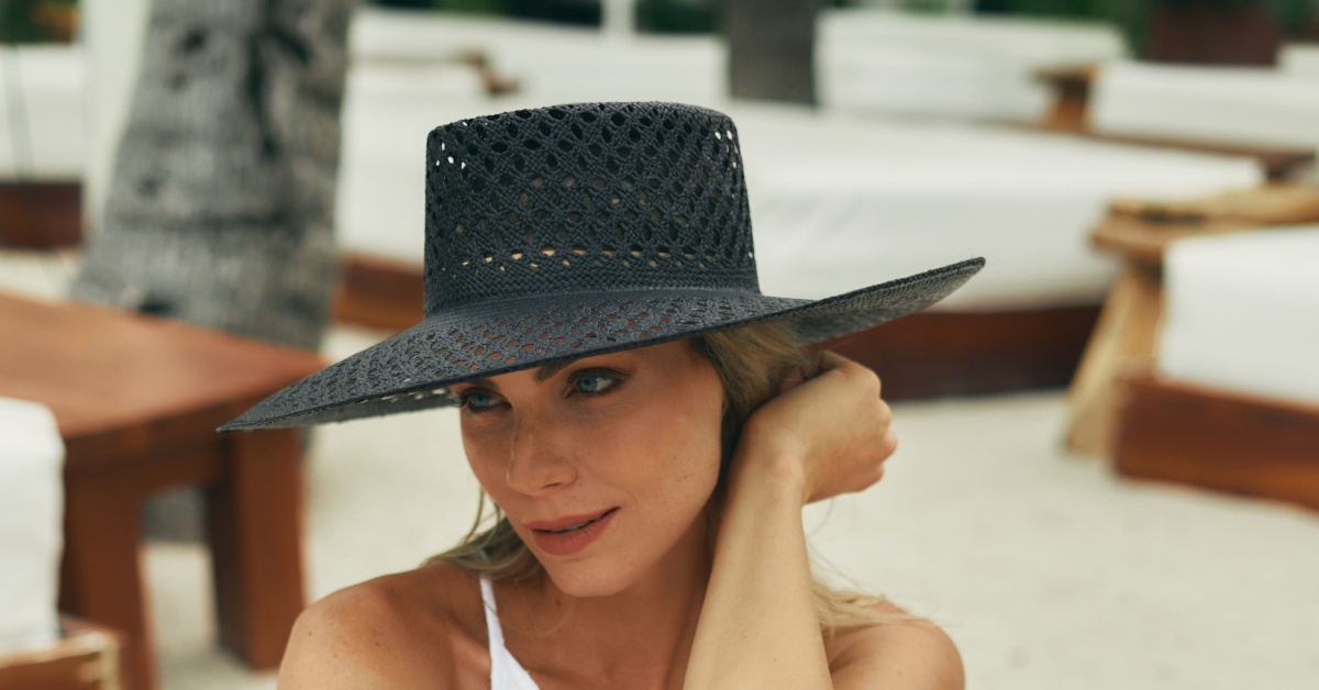 Hats for Oval Shape Faces – MAKI PALMATA